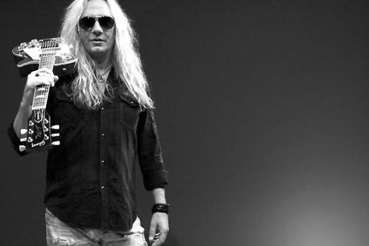 Working on the weekend: Rosemount graduate returns to his guitar town ...