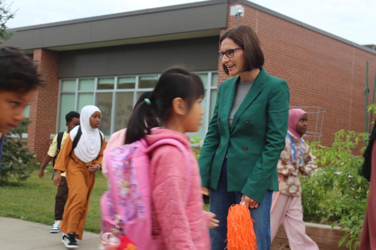 Peggy Flanagan greets elementary schoolers on first day of school ...