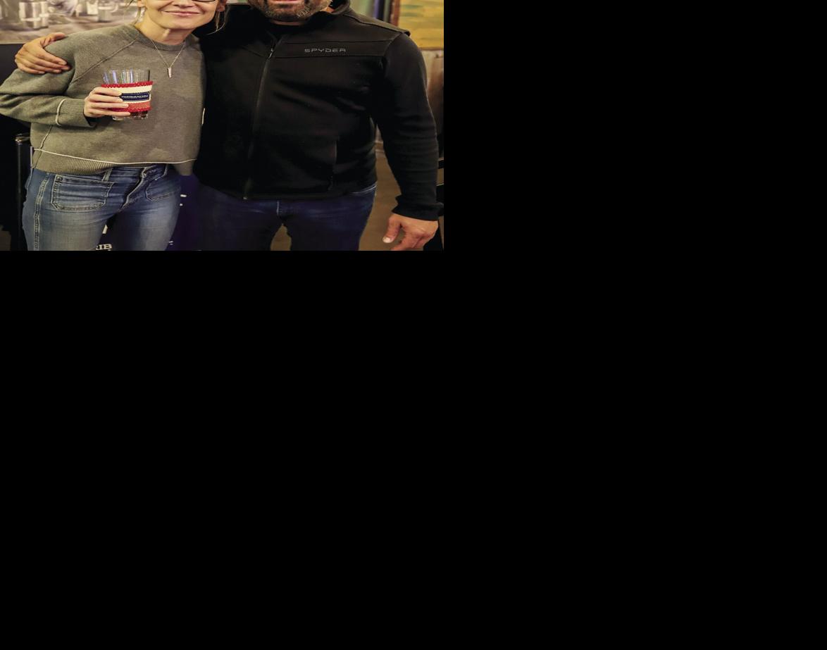 Old friends forge beer-and-blankets partnership | Burnsville ...