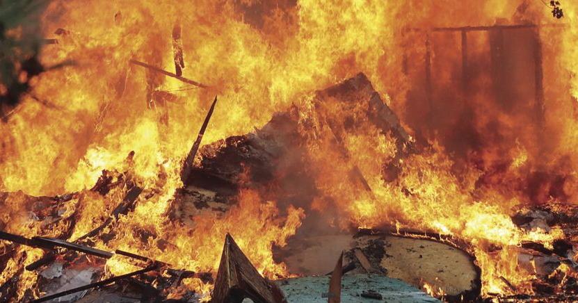 Home explosion leaves 1 dead, 2 injured | Princeton | hometownsource.com