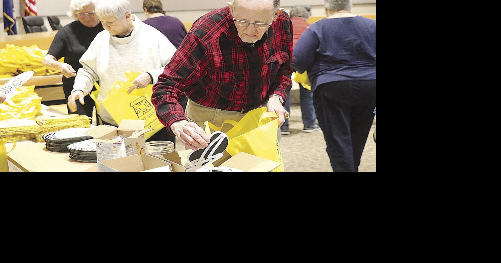 Seniors bring brighter days to pediatric patients | News ...
