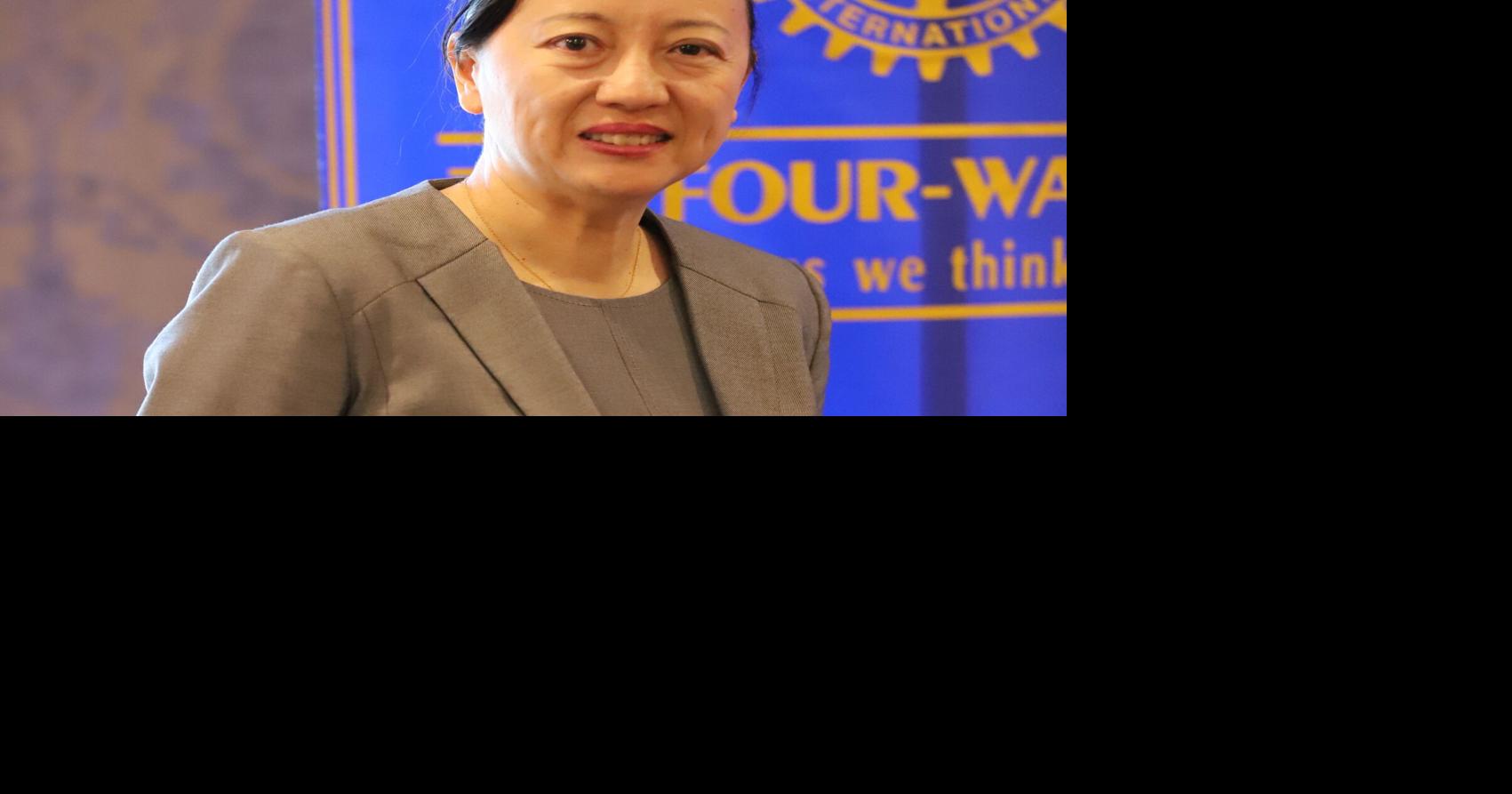 Zhou receives Women in Leadership Award | Free | hometownsource.com