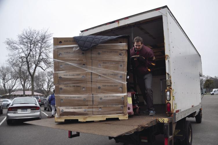 ICA Food Shelf provides 617 families with Thanksgiving dinner ...