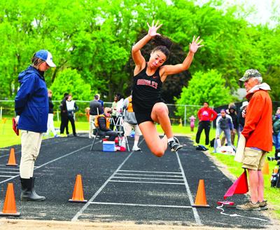 Park track sends 3 plus a relay to state meet | Sports | hometownsource.com