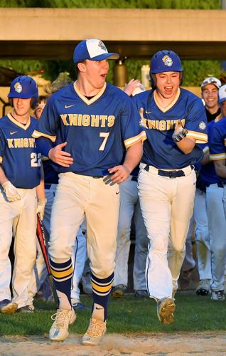 Knights win Lake Conference for 1st time | Sports | hometownsource.com