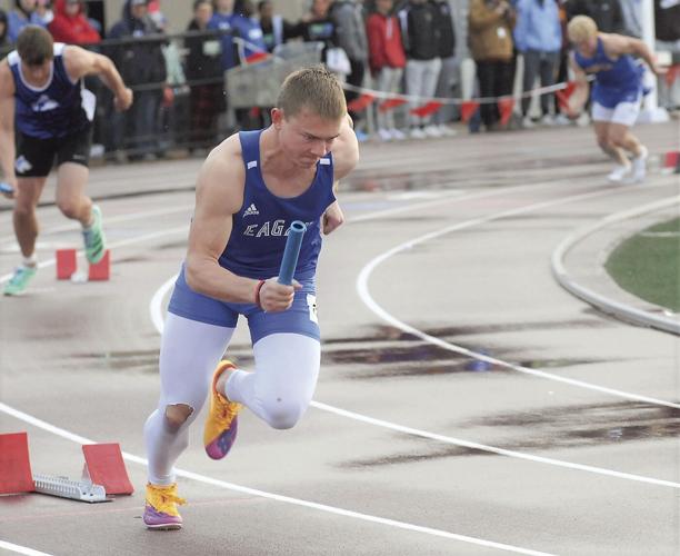 Local athletes shine at Hamline Elite Meet | Sports | hometownsource.com