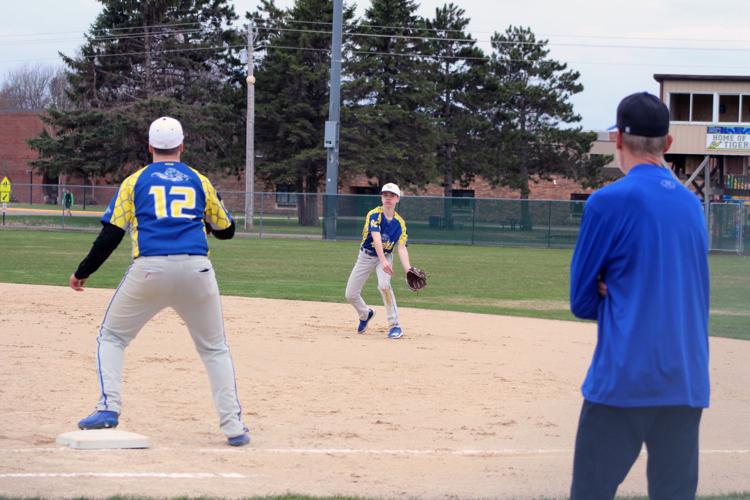 For Rush City baseball team, youth and experience combine for early ...