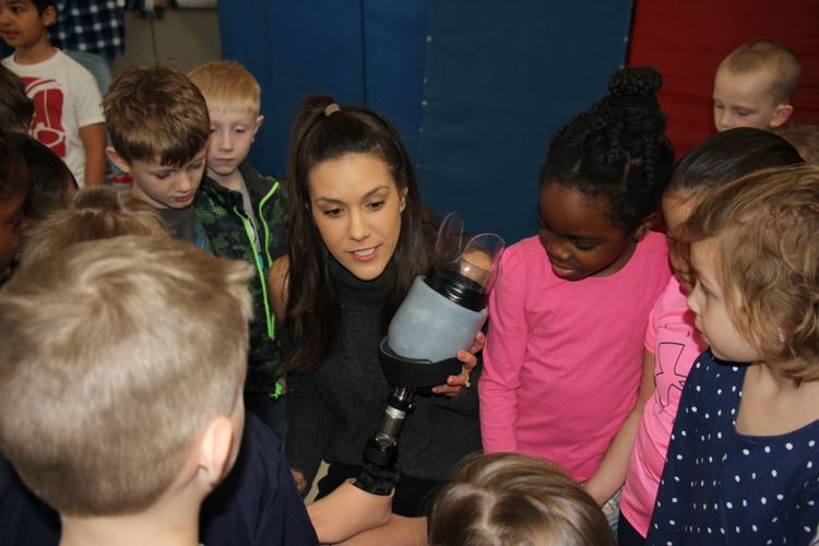 TV reporter shares story of perseverance at Morris Bye | Community ...