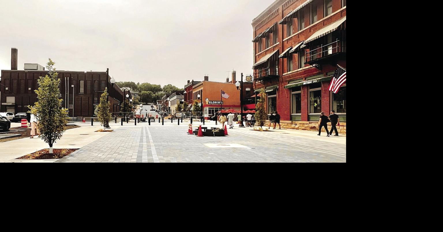 Chestnut Plaza officially opens | Stillwater | hometownsource.com