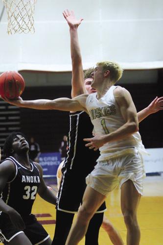 Sports Recap: High-powered offense paces Spring Lake Park hockey, Anoka ...