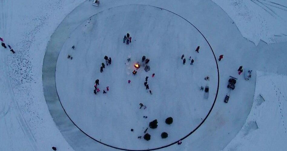 Ice carousel turns it around on Crooked Lake | Photos & Video ...