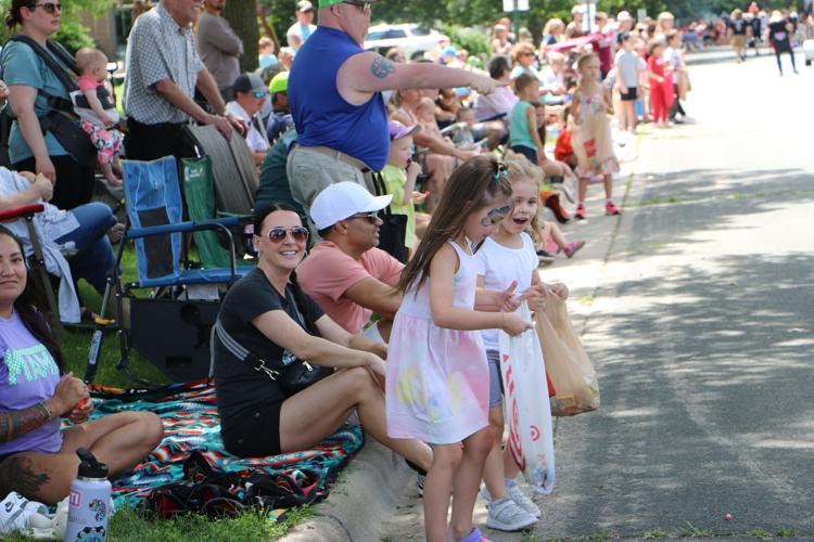 2024 Farmington Dew Days Grand Day Parade delights | Dakota County ...