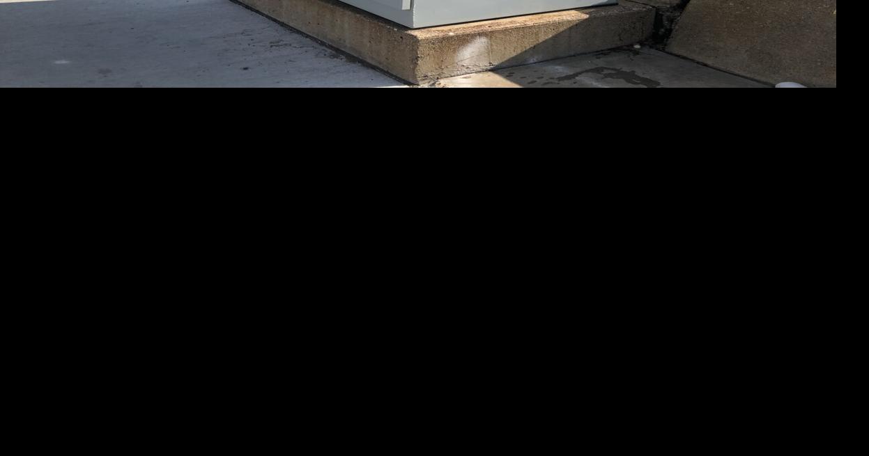 Crystal puts spotlight on colorful stoplight cabinets | Sun Post ...