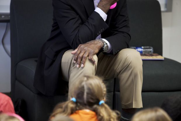 Don’t be afraid to point at that pinky, Supreme Court Justice Alan Page ...
