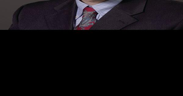 Steve Tschetter runs again to serve on Farmington School Board ...