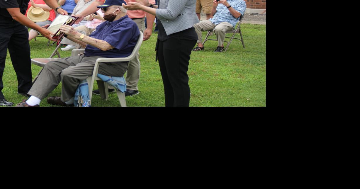 Former Anoka police chief turns 100 | Anoka | hometownsource.com