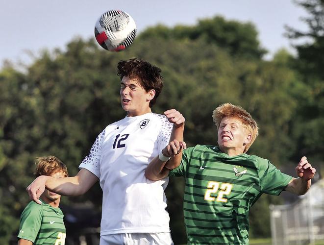 Hornet boys soccer team leads the Lake | Sports | hometownsource.com