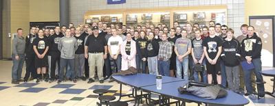 Davids salutes Warrior football team | Sports | hometownsource.com