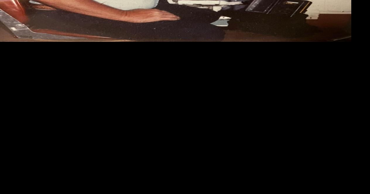 Carl Nelson | Obituaries | hometownsource.com