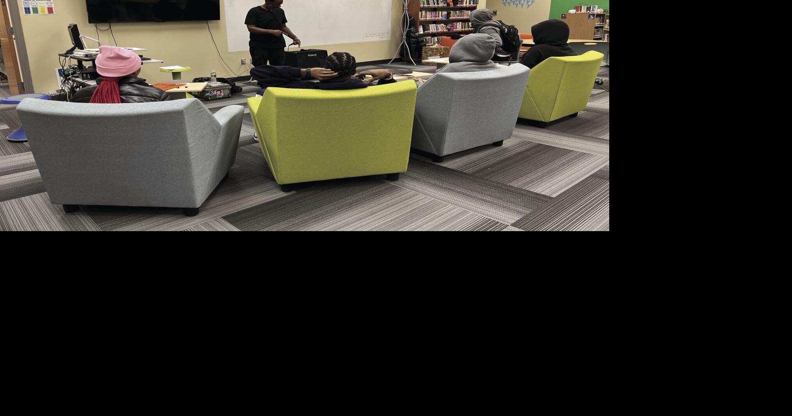 Osseo students learn from artist-in-residence | Free | hometownsource.com