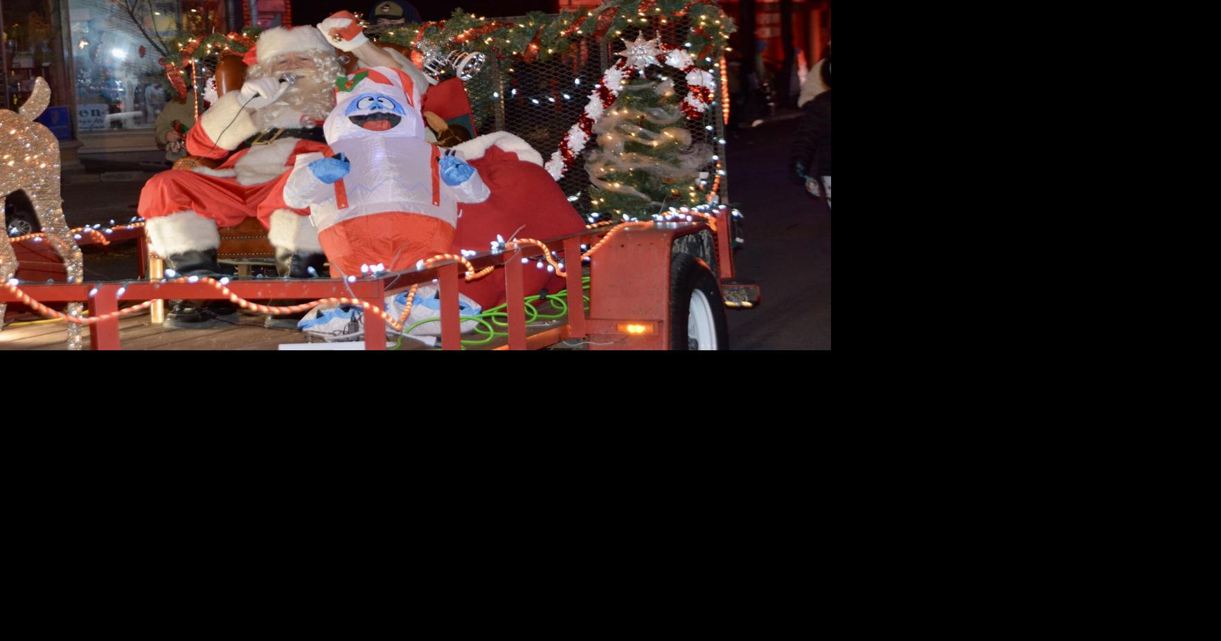 Santa star of Huntingdon parade | Local | huntingdondailynews.com