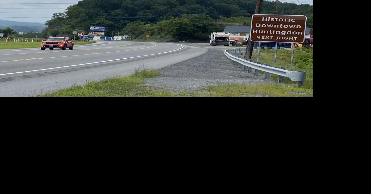 Downtown signs installed | Local | huntingdondailynews.com