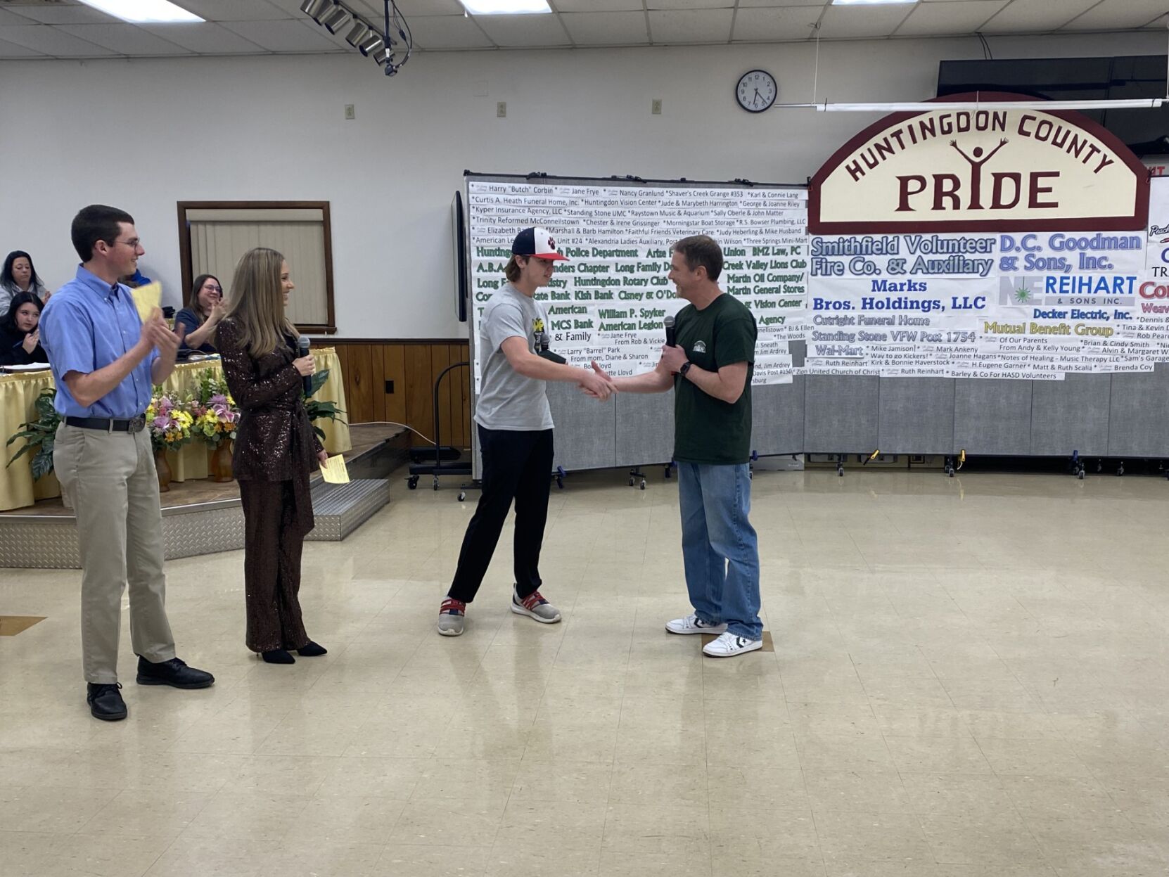 Page A1 | e-Edition | huntingdondailynews.com