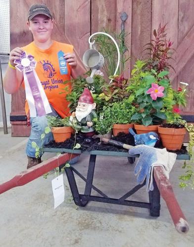 Winning wheelbarrows | Local | huntingdondailynews.com
