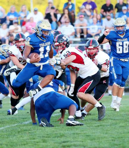 Trojans pull out 29-12 win over Titans | Sports | huntingdondailynews.com