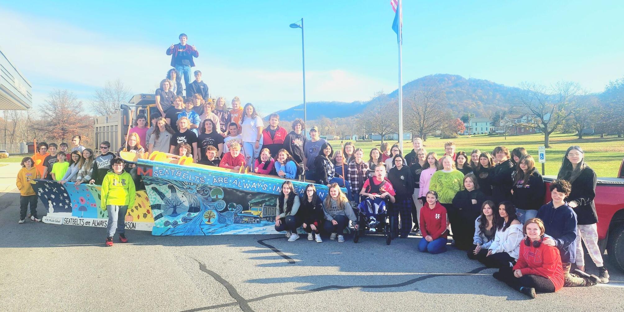 Titans paint a plow | Local | huntingdondailynews.com