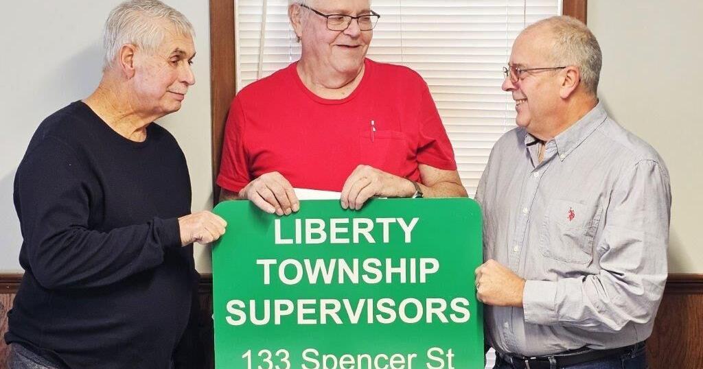 Liberty Twp. Supervisor takes oath | Local | huntingdondailynews.com