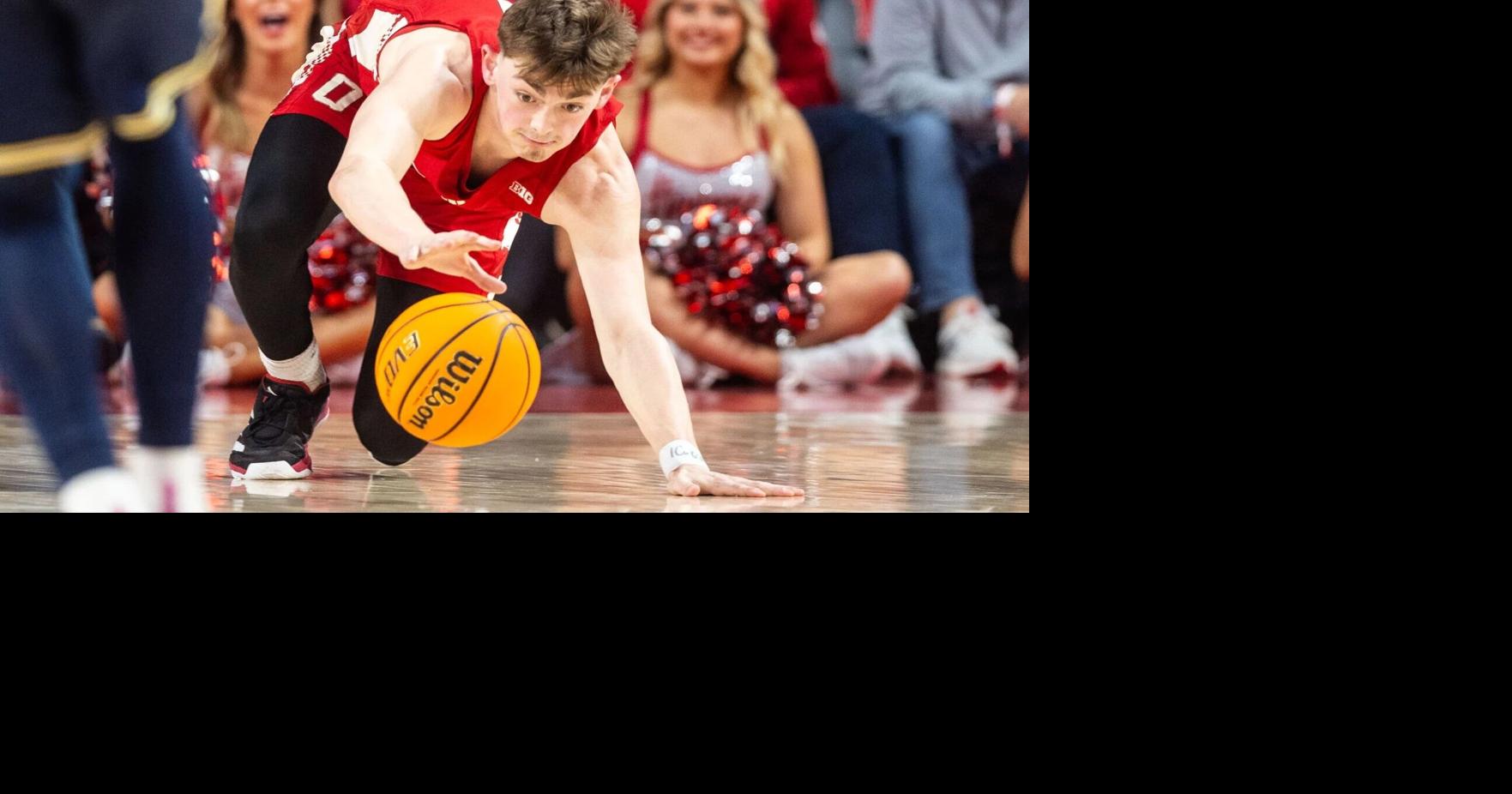 Moore: Nebraska basketball wins more when it hits the deck