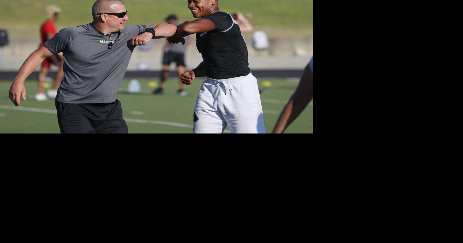 New Nebraska tight ends coach Bob Wager set to make $315,000 per year