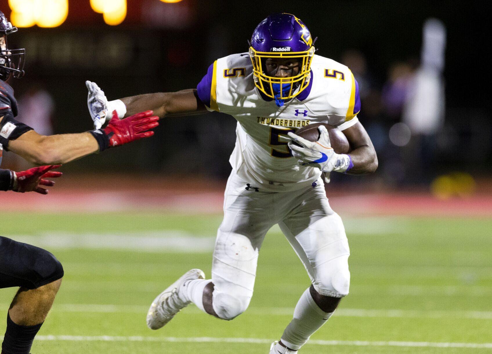 Quick rise, photo finish: How Dae’vonn Hall’s winding road led to Nebraska