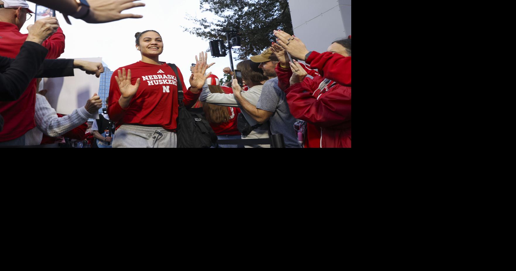 Amie Just: ‘Sisterhood’ of Nebraska volleyball giving Huskers a lift at ...