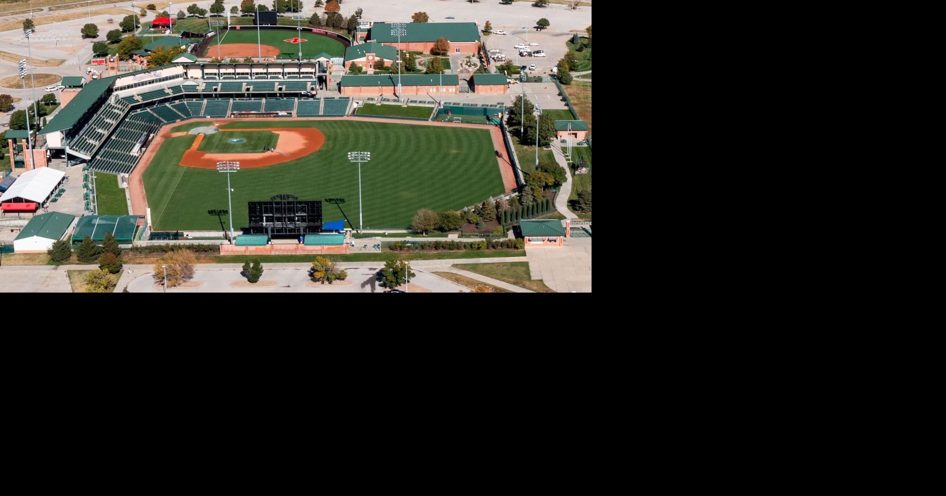 Nebraska baseball begins practices with new leaders, warm weather