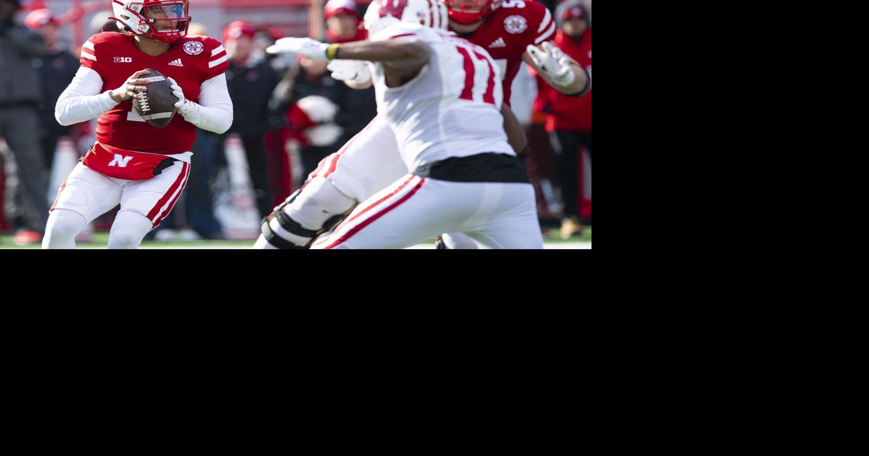 Nebraska QB Thompson shows toughness, brings life to Husker offense