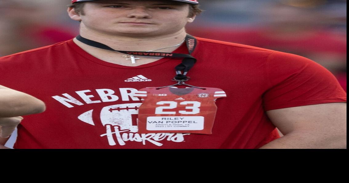 Signee Spotlight: Riley Van Poppel may be Nebraska's best D-line commit ...
