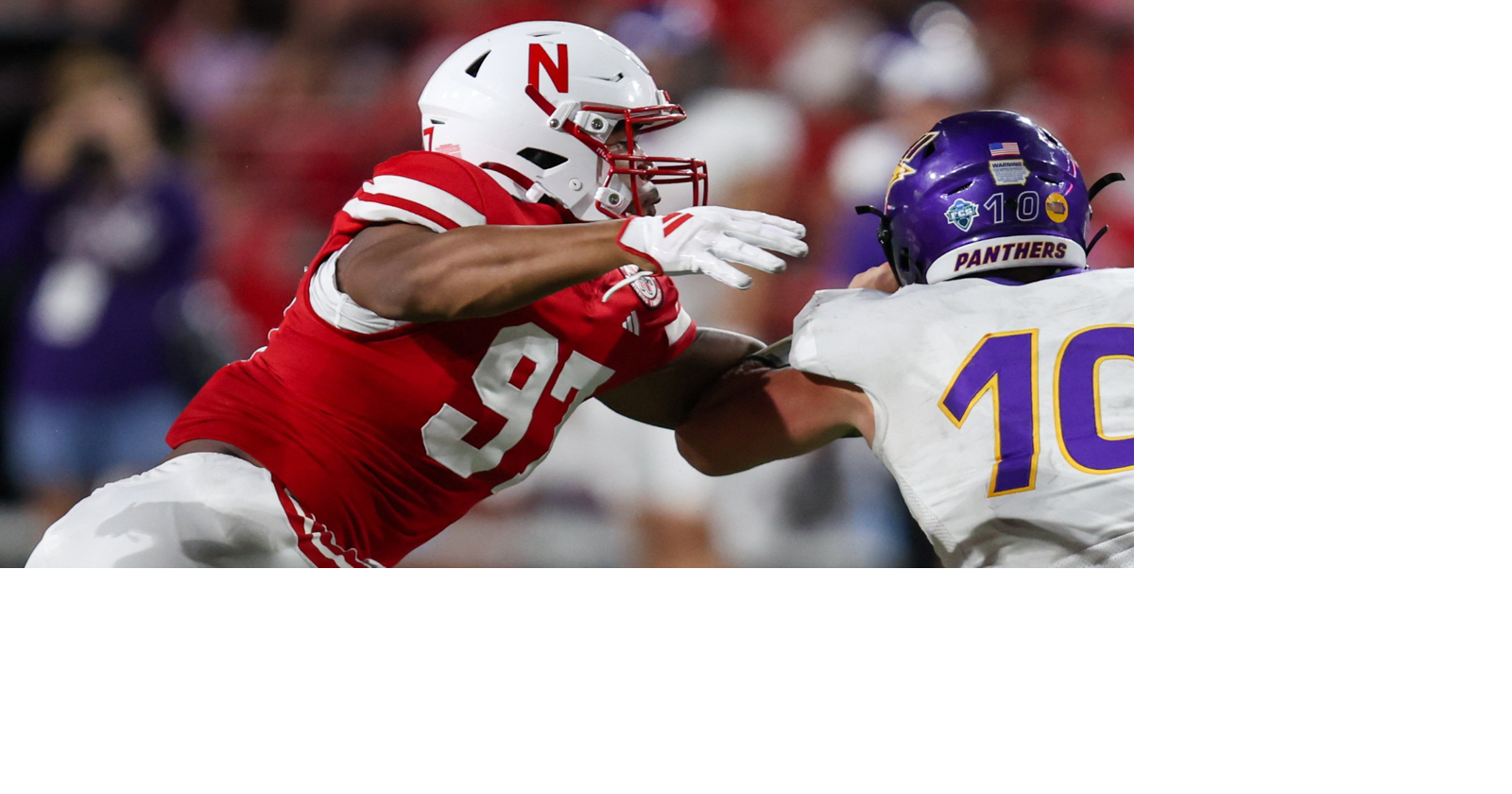 Nebraska's Keona Davis enters the transfer portal