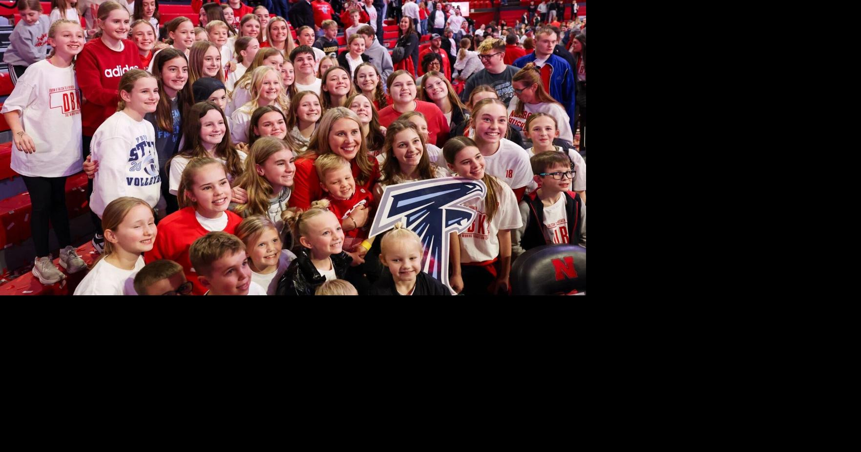 Dani Busboom Kelly's whole school shows up for introduction