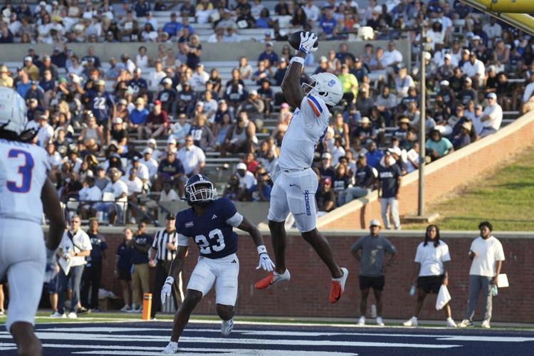 Behind Jeanty's record day, Broncos take season opener at Georgia ...