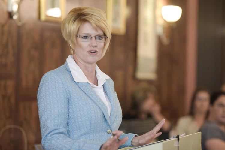 Race to replace Perry draws flock of candidates | Local News ...