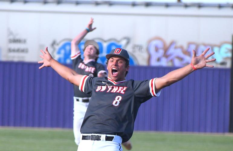 Three-peat: Owyhee wins state title in Russ Wright's final game | Local ...
