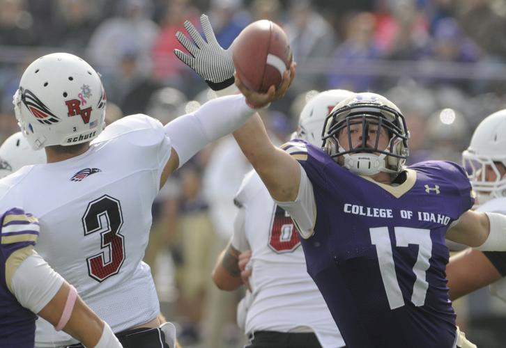 LIVE BLOG FROM SIMPLOT STADIUM: No. 7-ranked Southern Oregon 66 ...