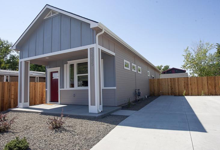 Builder hopes Harris Ranch experiment provides lower-cost homes | Local ...