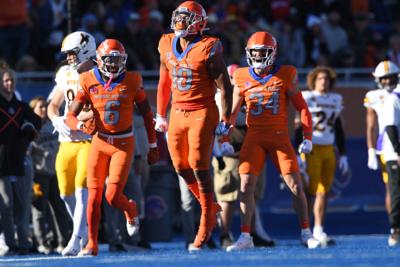 Broncos stuff run, put up best defensive showing against Wyoming ...