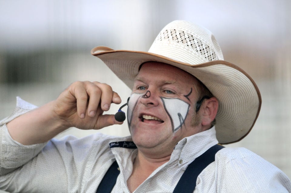 Cowboy makes money clowning around | Members | idahopress.com
