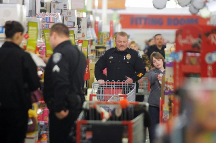 Shop With a Cop | Photo Gallery | idahopress.com
