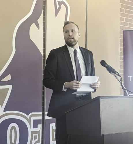 Yotes, new coach Erickson both embrace new era | Idaho College Sports ...