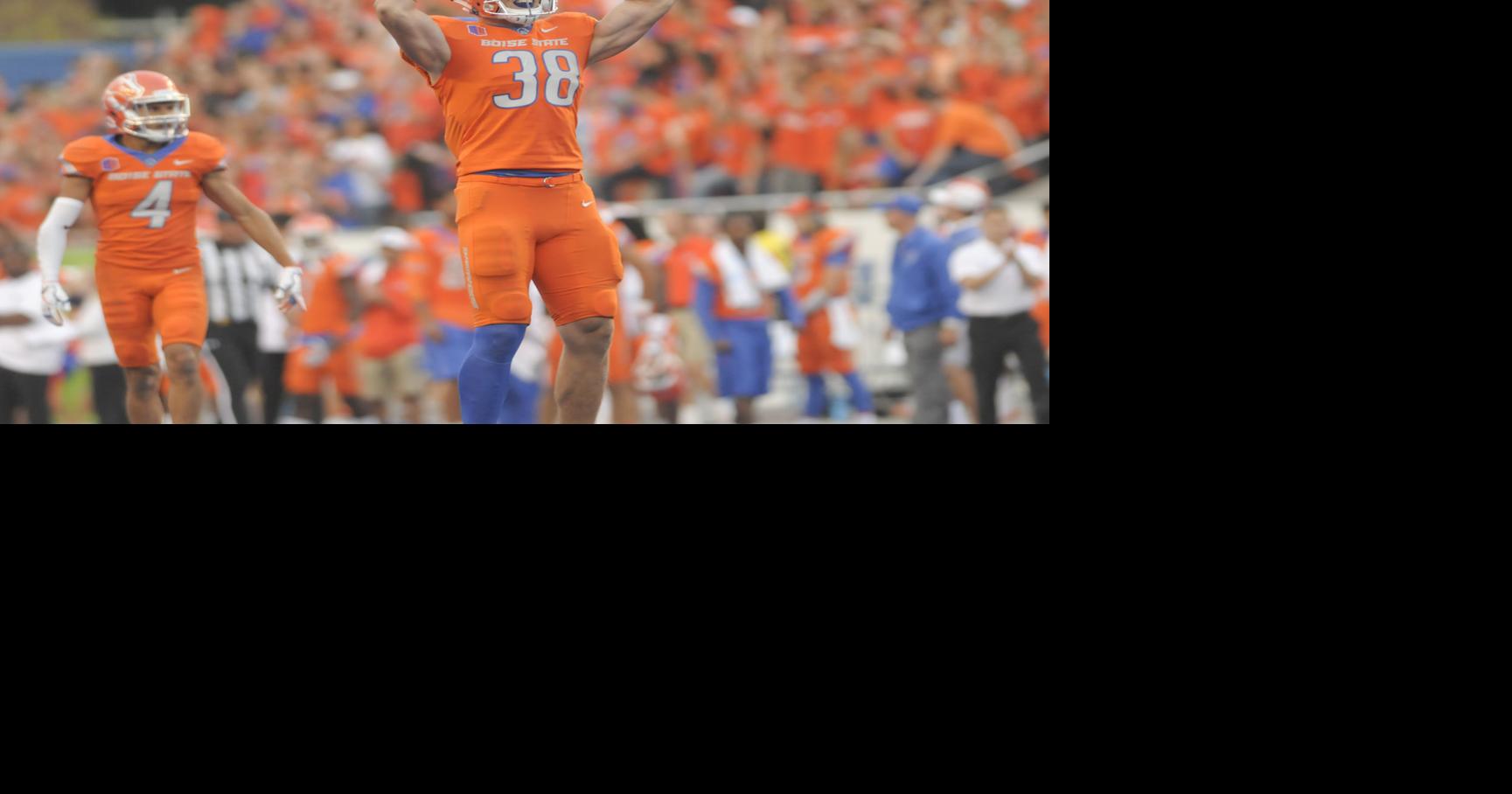 Dream gets better for Vander Esch with Mountain West Defensive Player ...